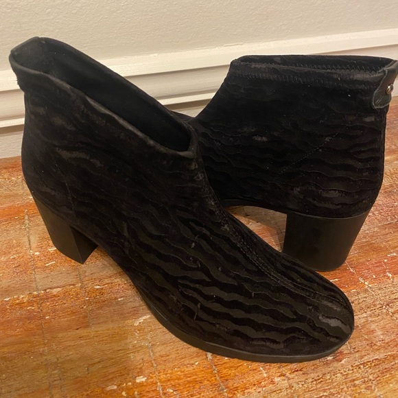 Toni Pons | Shoes | Toni Pons Heeled Ankle Booties Made In Spain Like ...